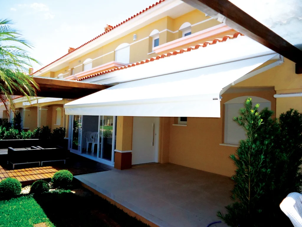 Toldos Retractiles - GALERÍA DE LA DECORACIÓN